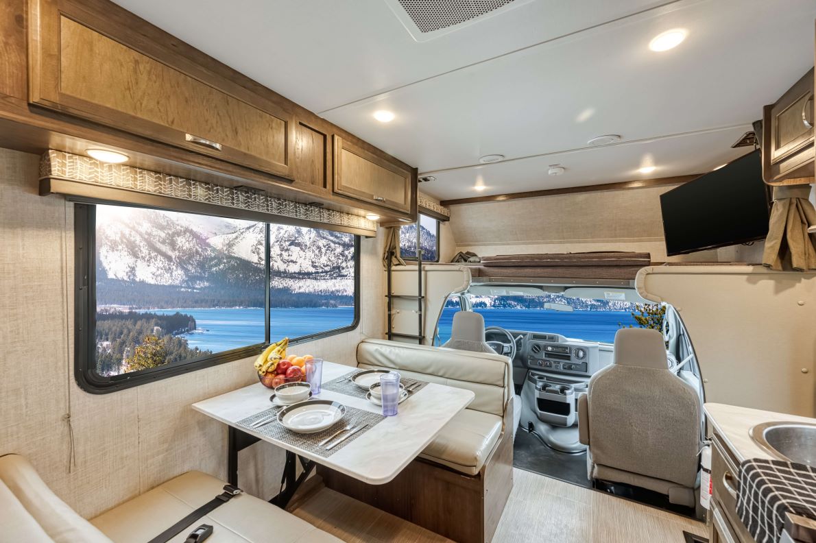 Class C Small RV El Monte RV
